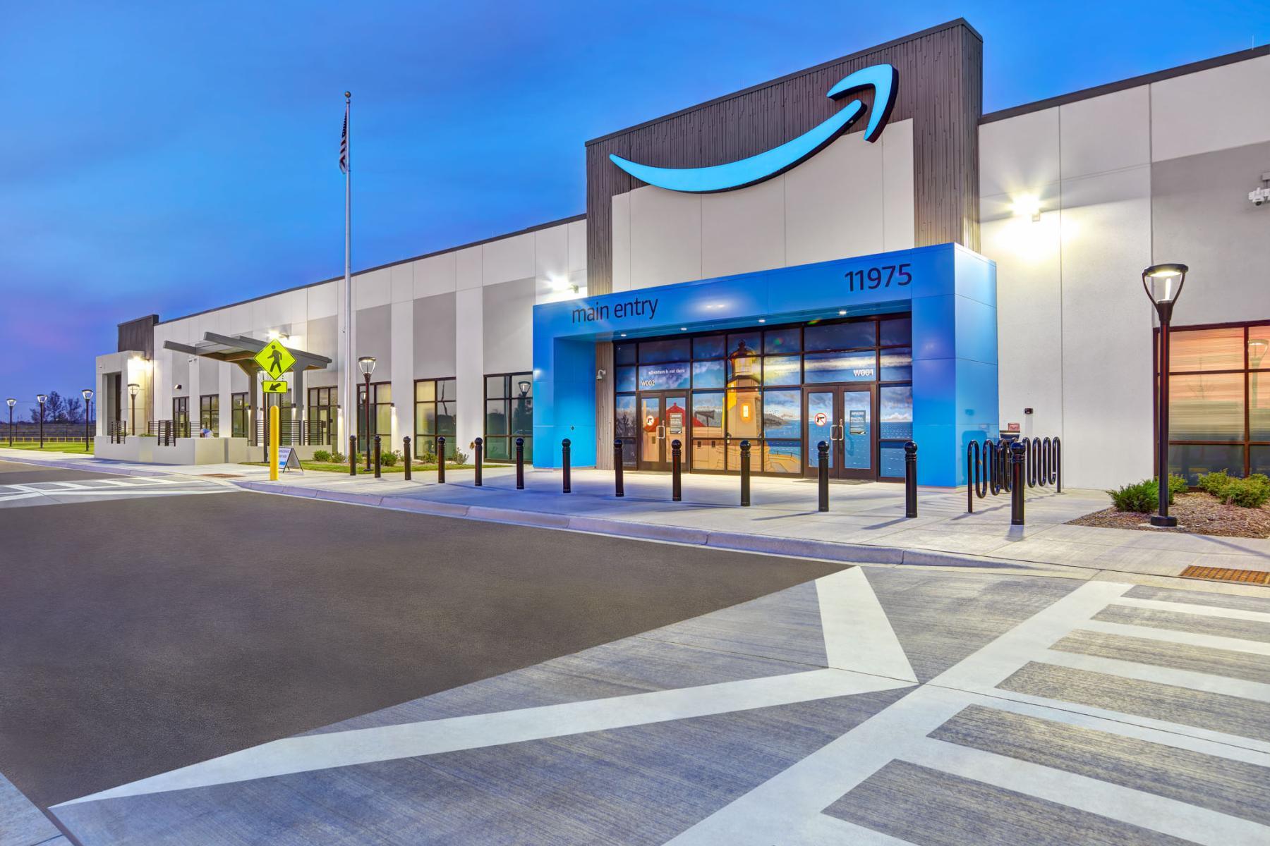 Amazon Robotics Sort Center (MSP8) | Ryan Companies